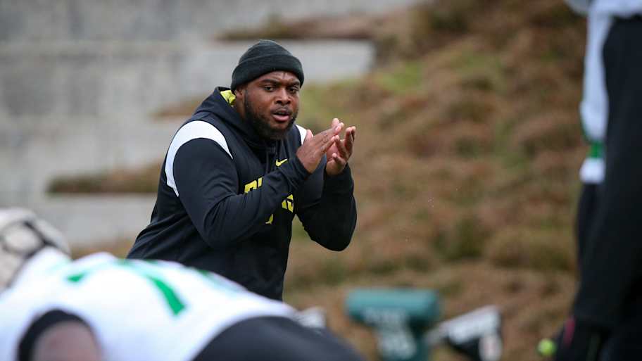 Oregon Ducks' A'lique Terry, Chris Hampton Ranked As Top Recruiters In ...