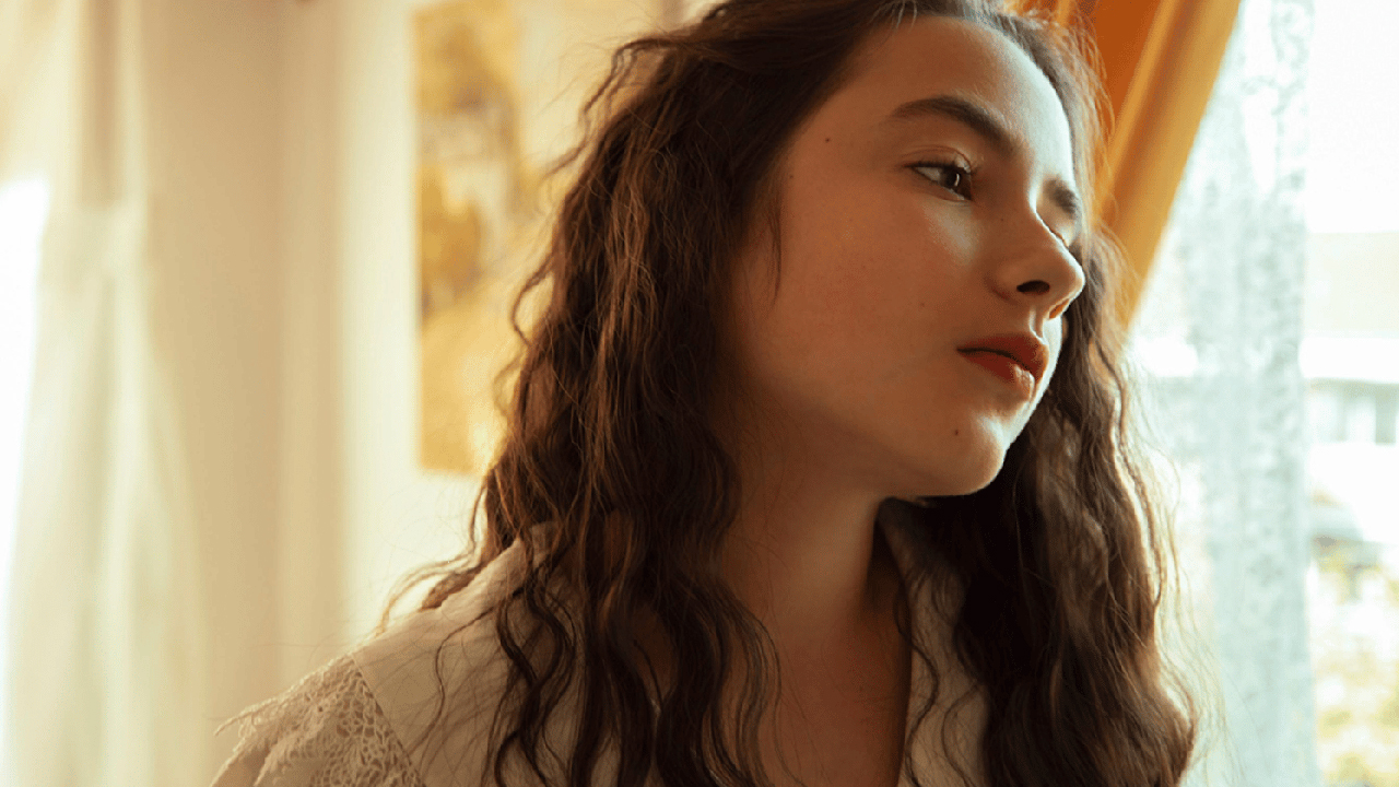 The Quiet Patterns Shaped by a Loveless Childhood