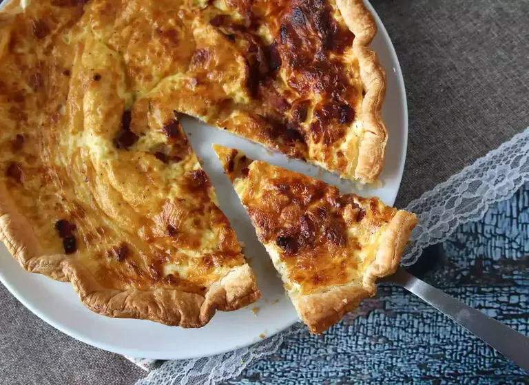 Snadný domácí recept na quiche lorraine