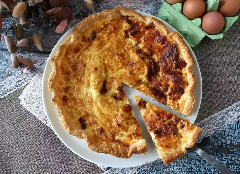 Snadný domácí recept na quiche lorraine