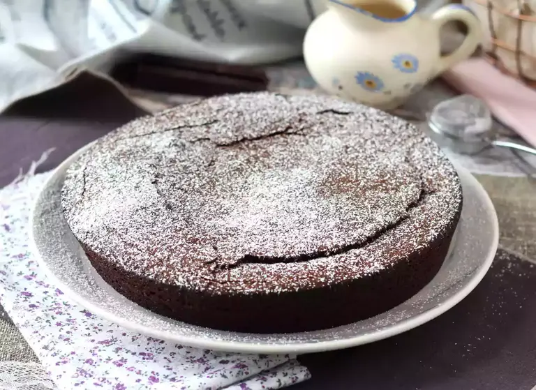 Chocolate cake - video recipe