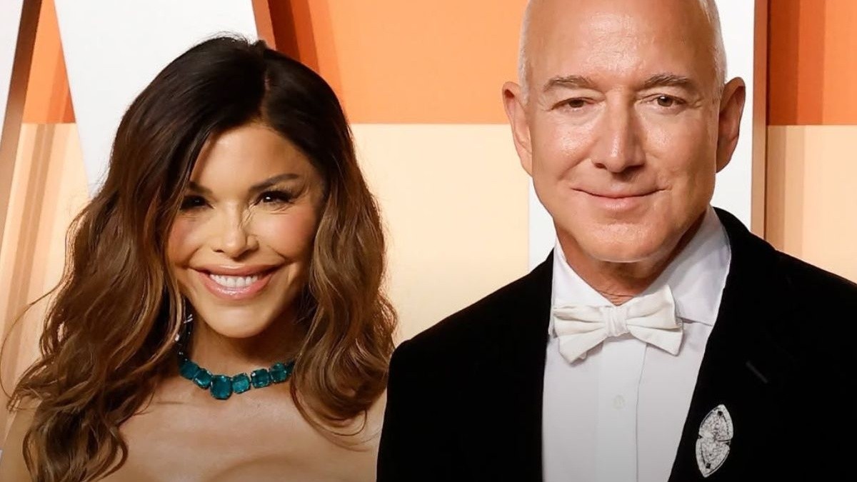 Lauren Sánchez's Jaw-Dropping 30-Carat Pink Ring from Jeff Bezos, Given ...