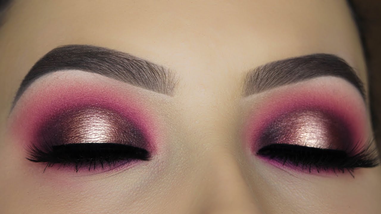 How to Create a Berry Halo Smokey Eye Look