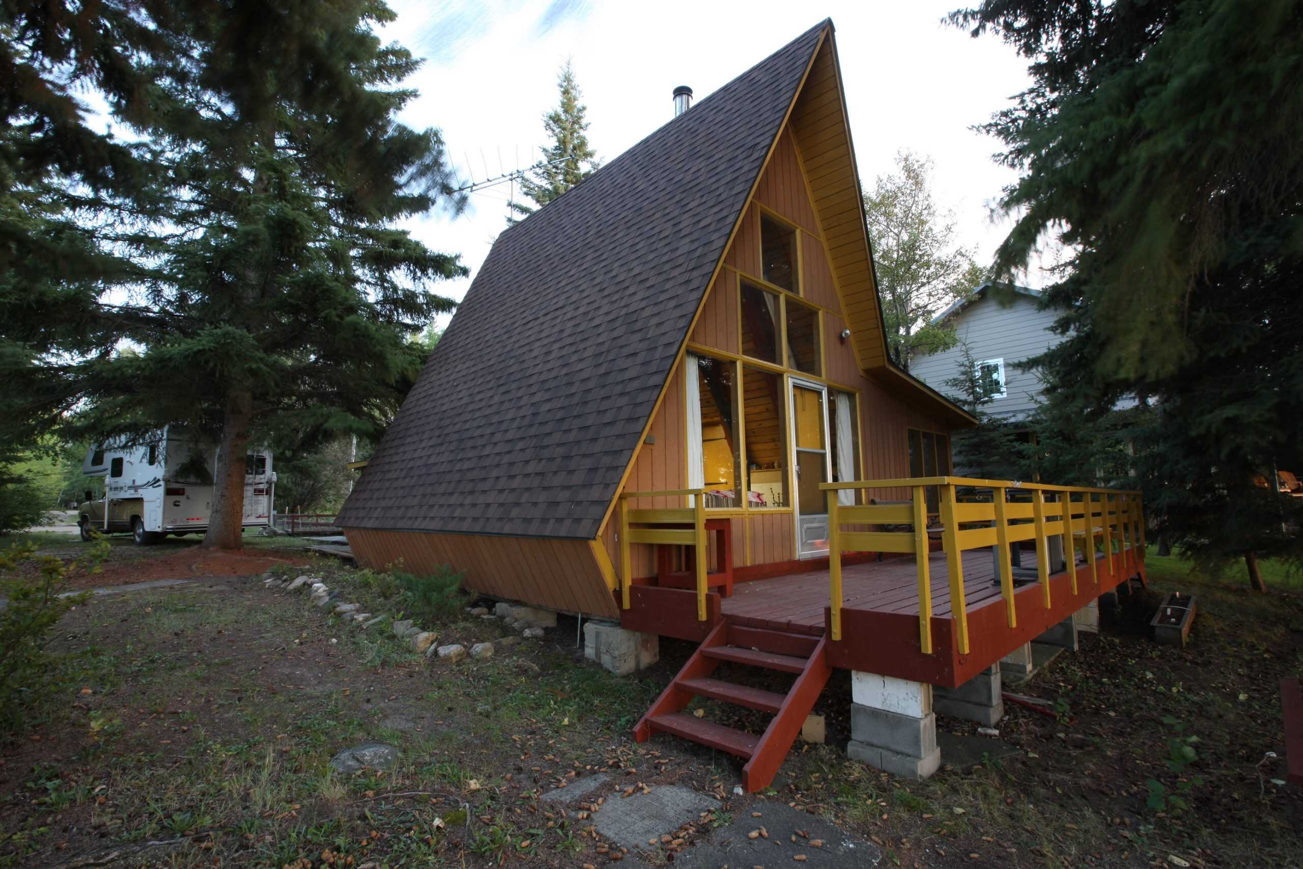 These Remote PNW Cabin Rentals Look Like Storybook Escapes, and You Can ...
