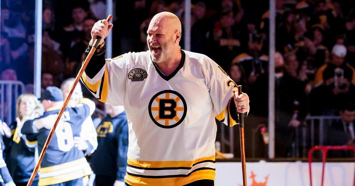 Former Bruins enforcer Lyndon Byers has died.