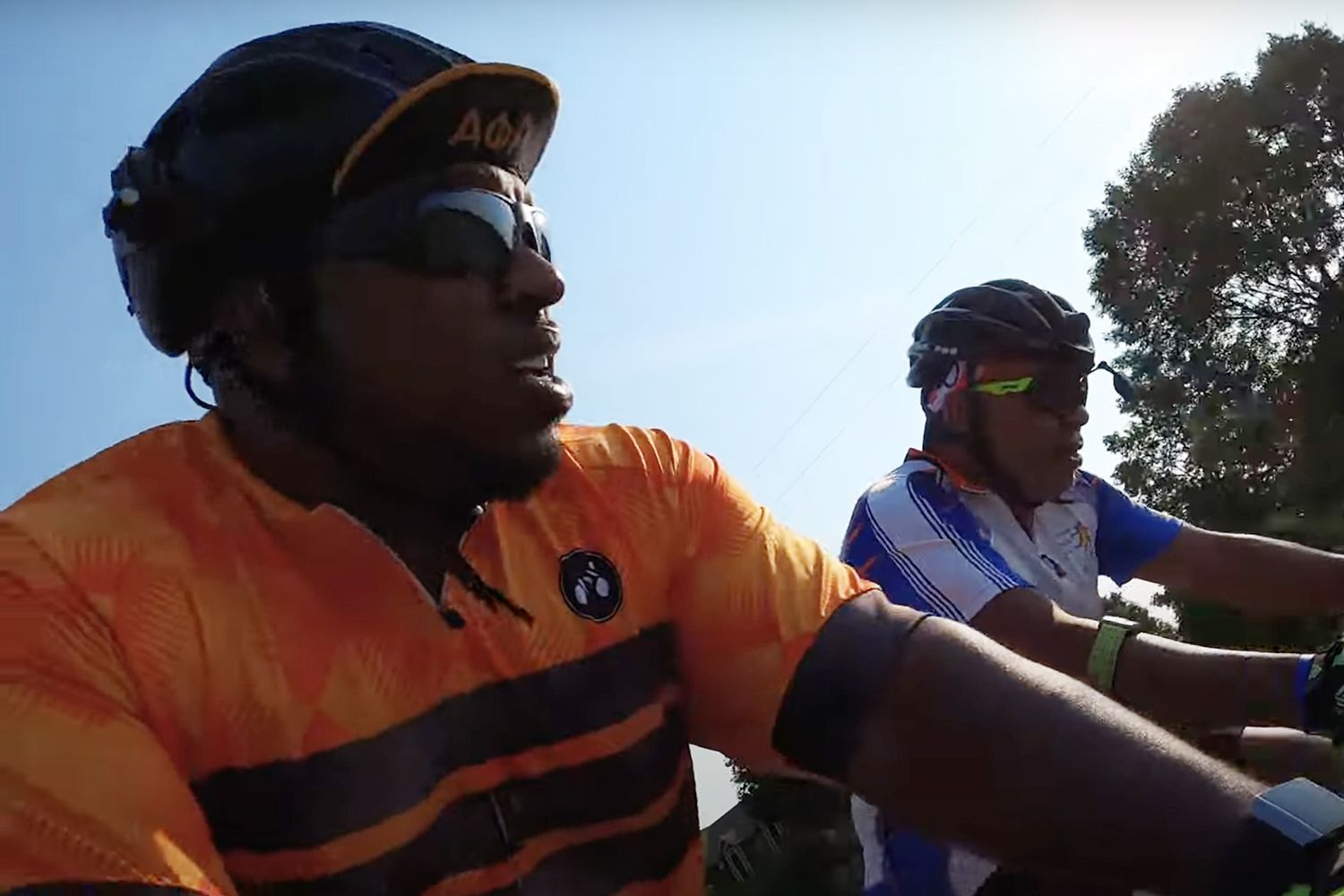 Father and Son Bike Thousands of Miles Together After Dad's Three Open ...