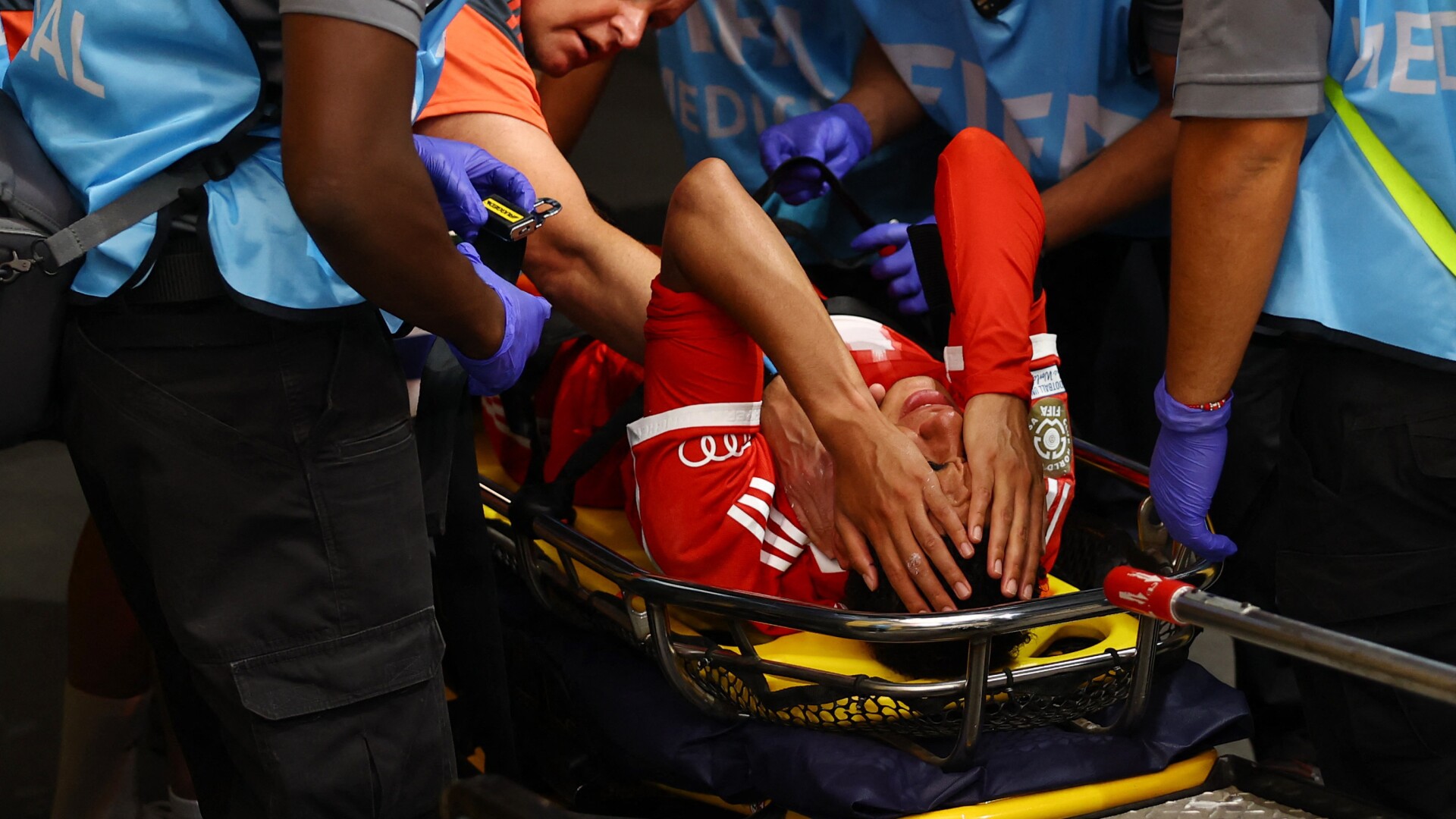 Jamal Musiala injury news: Bayern Munich star suffers leg break after ...