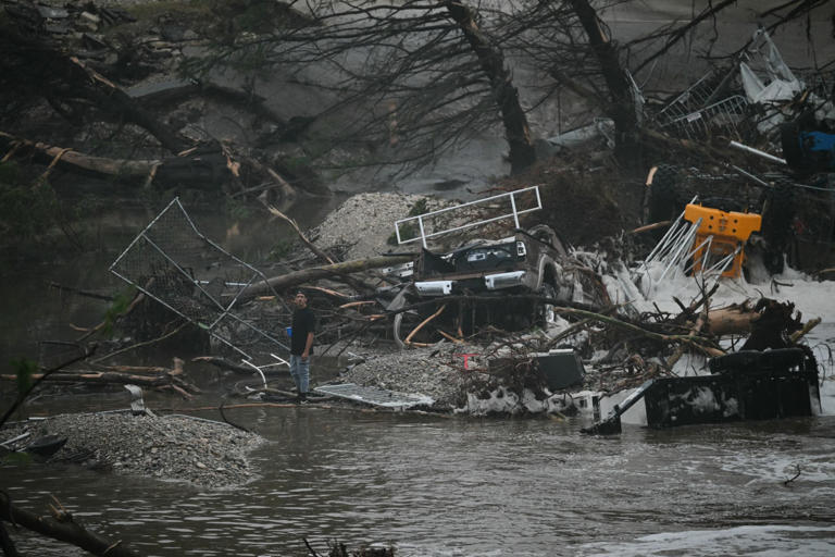 Inondations meurtrières au Texas: au moins 50 morts et une trentaine d ... Inondations meurtrières au Texas: au moins 50 morts et une trentaine d ...