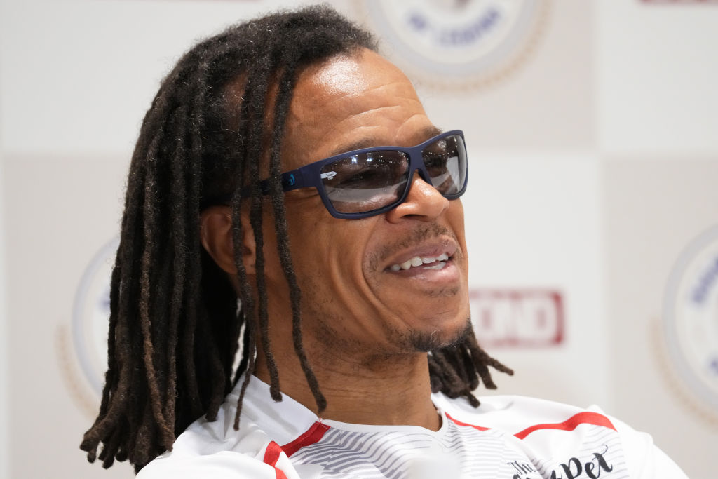 Edgar Davids names player that made him Man Utd fan