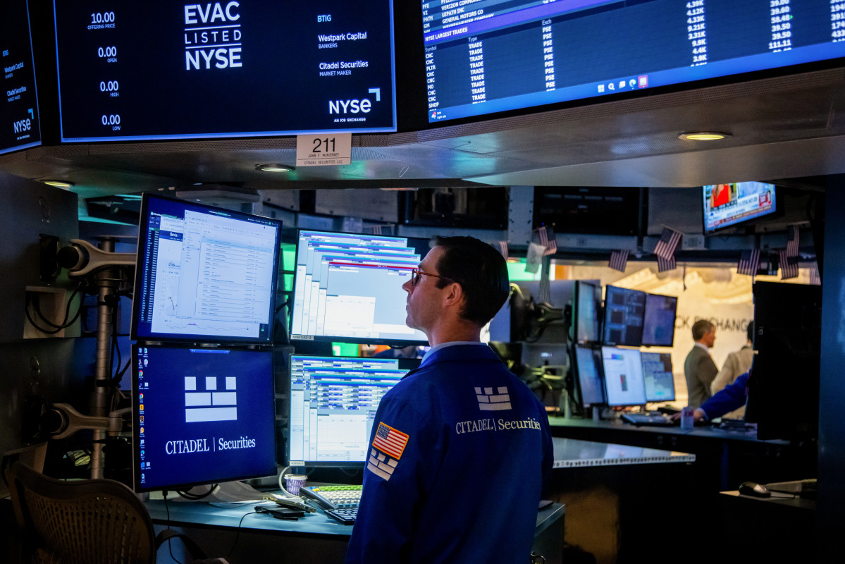 Stock market today, Dec. 31: Stocks tick up after jobless claims come ...