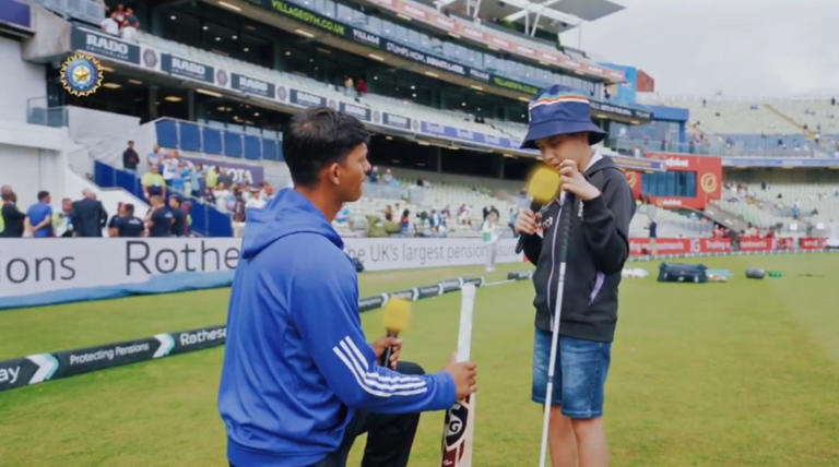 Yashasvi Jaiswal Gifts Bat to Visually Impaired Fan in Touching Gesture