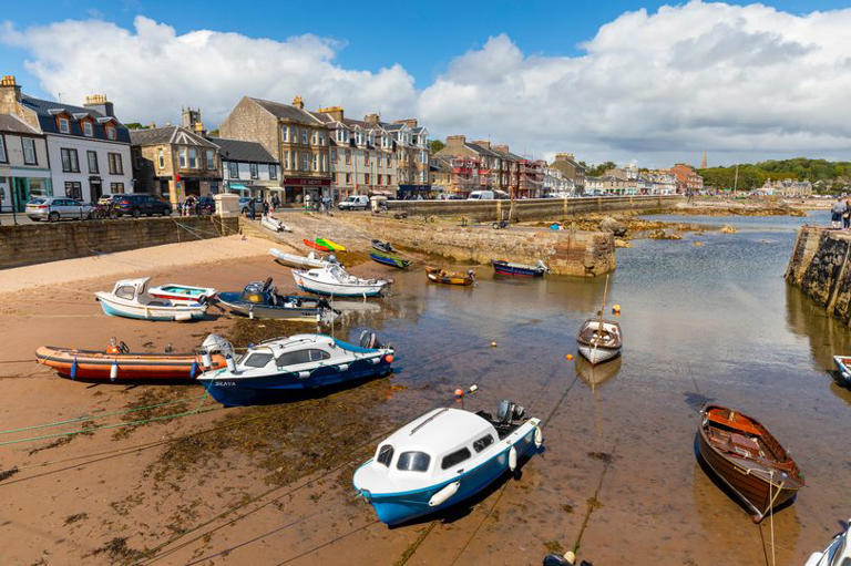Where to stop on the Isle of Cumbrae on a family quadricycle from Millport