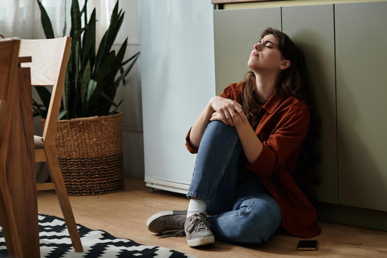 Gen Z is ‘crashing out’ — but experts warn it’s an unhealthy way to ...