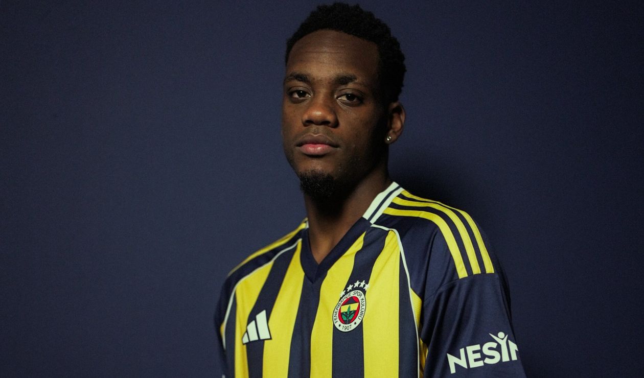 Oficial: Jhon Durán es nuevo jugador del Fenerbahçe