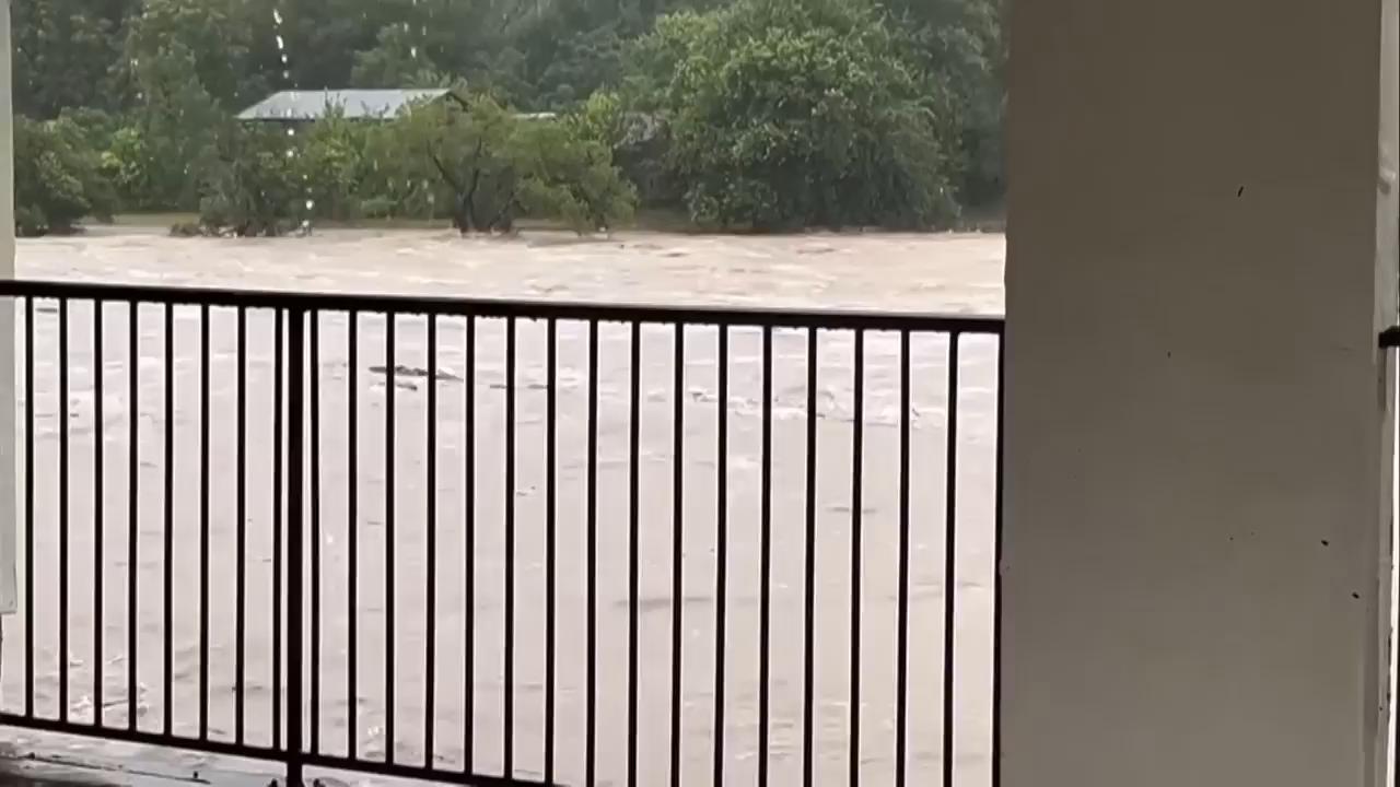 Video shows fast-moving floodwaters in Georgetown, Texas on Friday