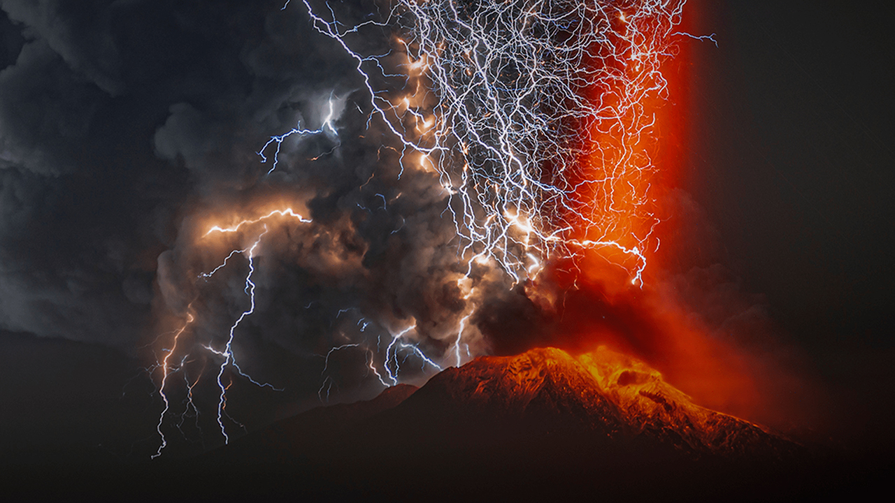 This is What Happens When a Volcano Summons Lightning
