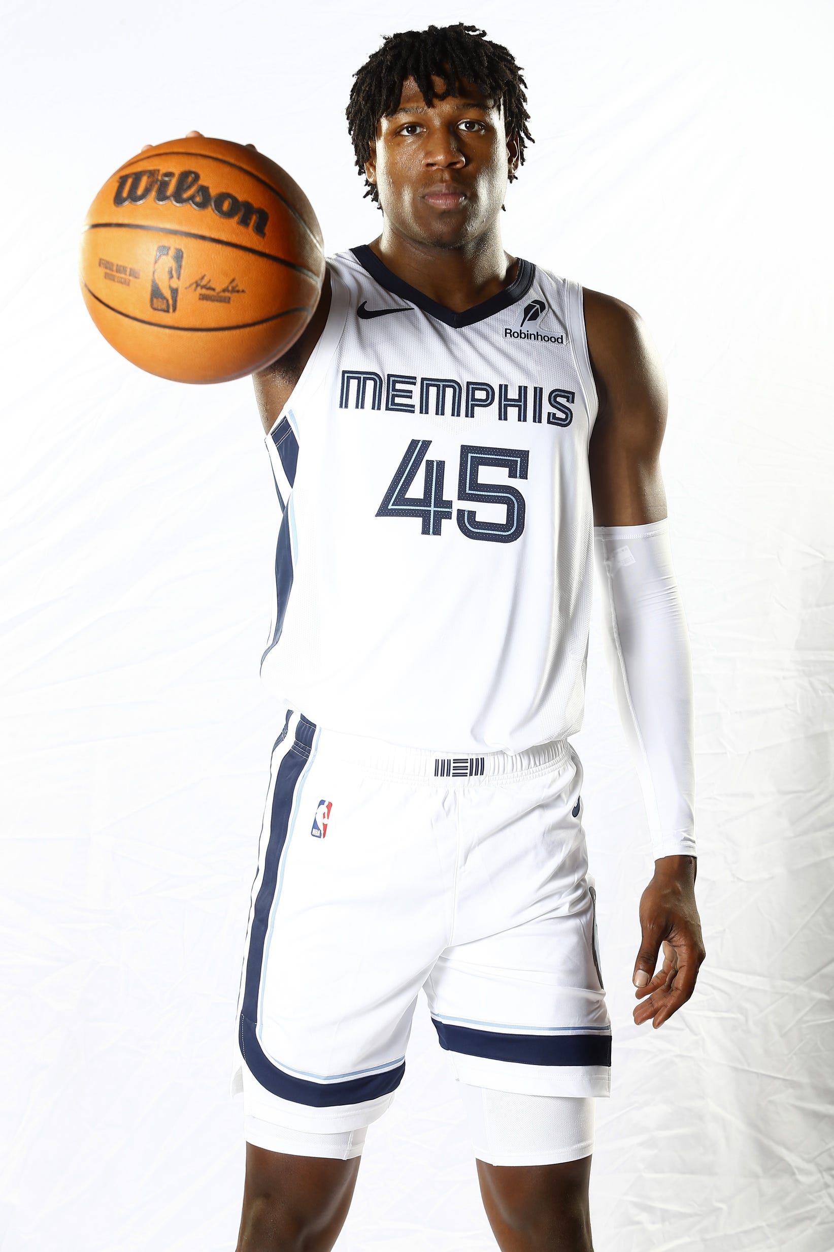Jackson & Wells ball out in Utah, Grizz trade Huff, acquire Landale