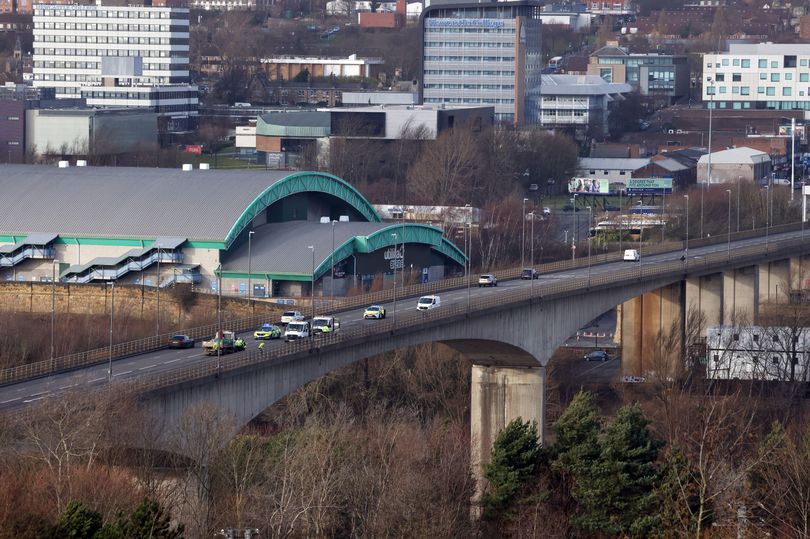 Redheugh Bridge reopens following six hour long police incident