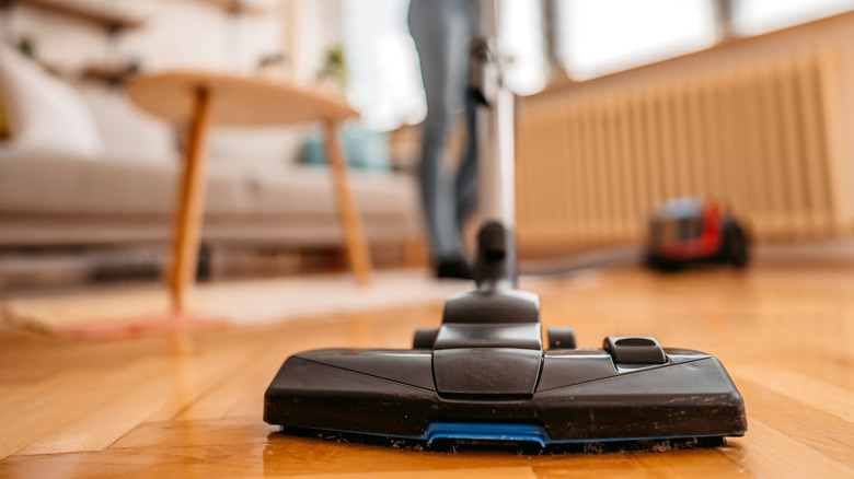 Top-Rated Vacuums To Keep Your Hardwood Flooring As Clean As Can Be ...