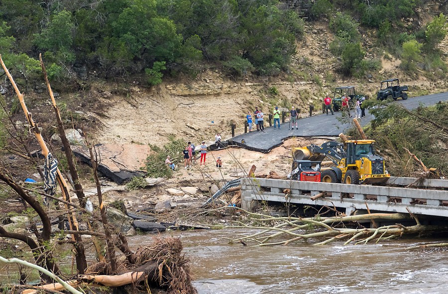 11 campers, camp counselor still missing in Texas flooding: Sheriff