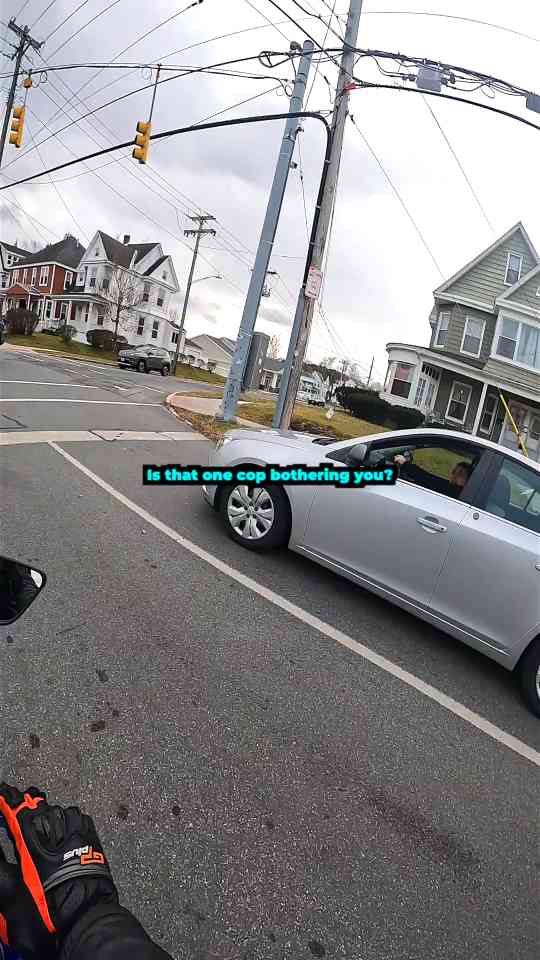 Bad driver stories | Is the cop behind me
