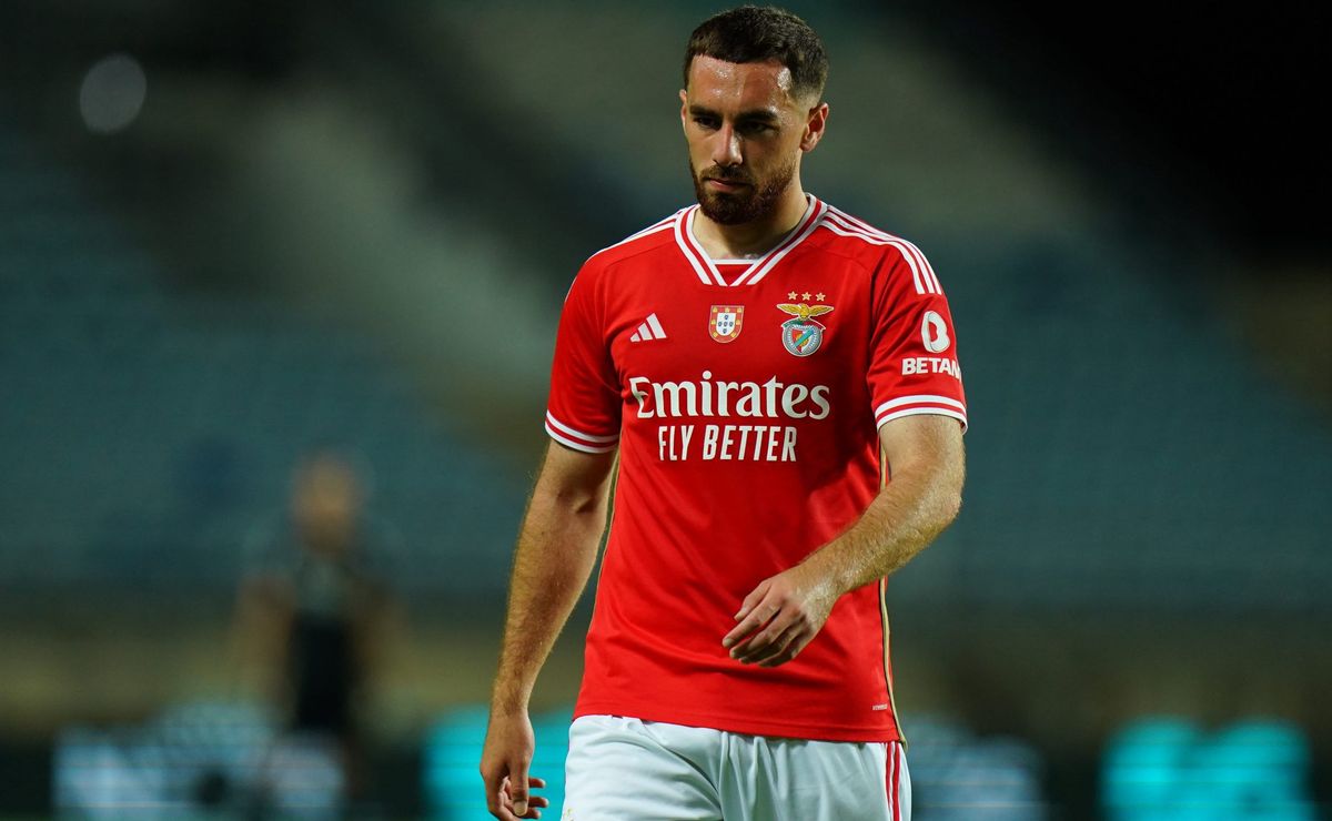 Imprensa turca indica que Orkan Kokçu já informou a Direção do Benfica ...