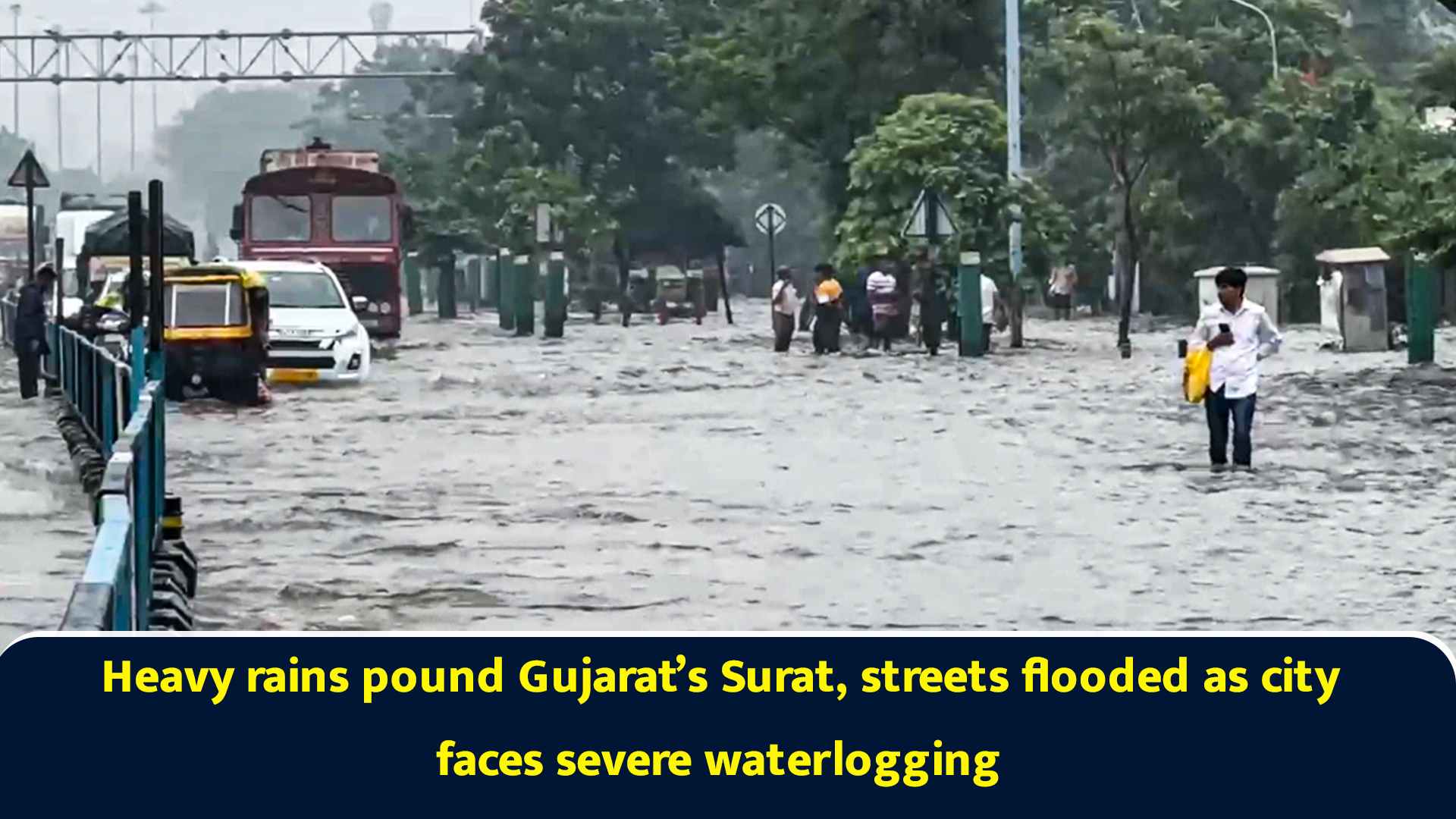 Heavy rains pound Gujarat’s Surat, streets flooded as city faces severe ...