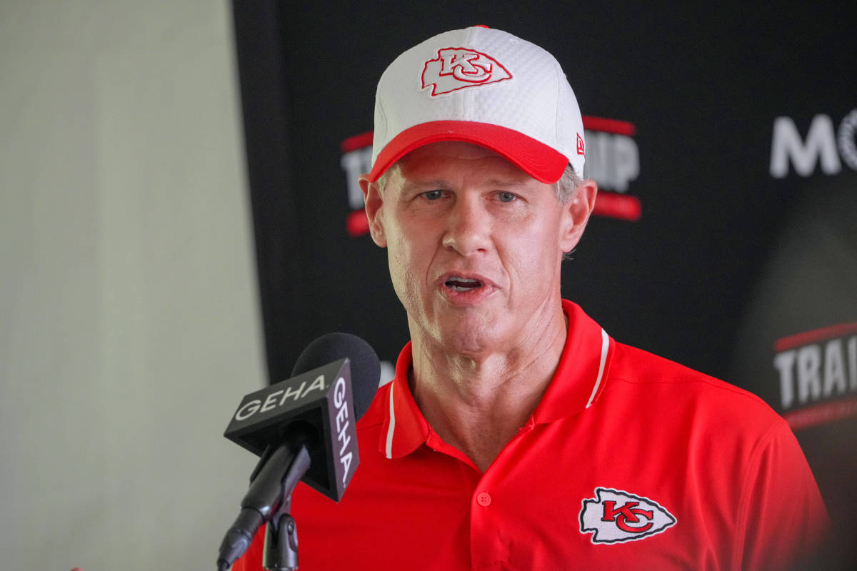 Chiefs owner Clark Hunt discusses Chiefs future after disappointing season