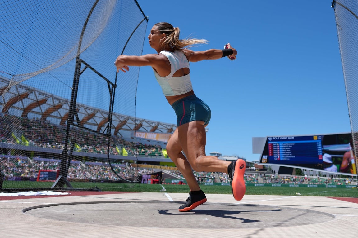 Stunning photos showcase American discus champion Valarie Allman
