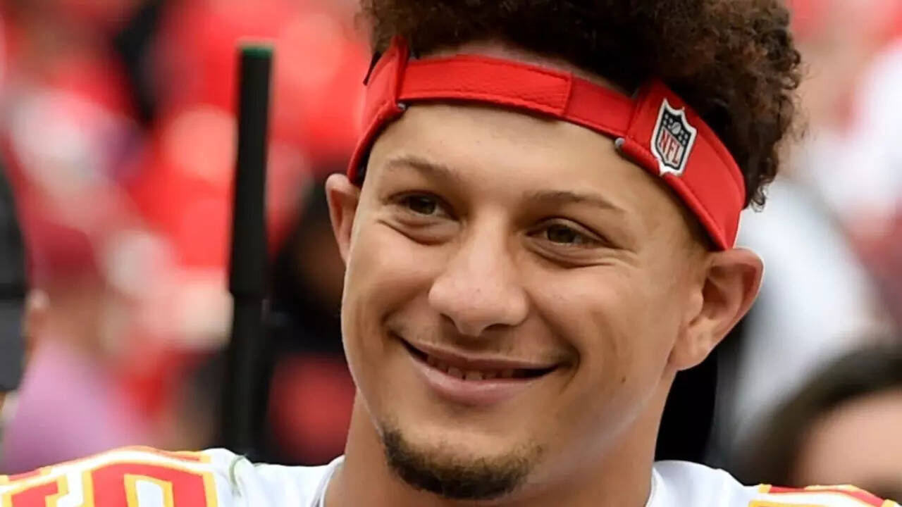 Patrick Mahomes’ $503 million NFL contract drops to 14th as rising ...