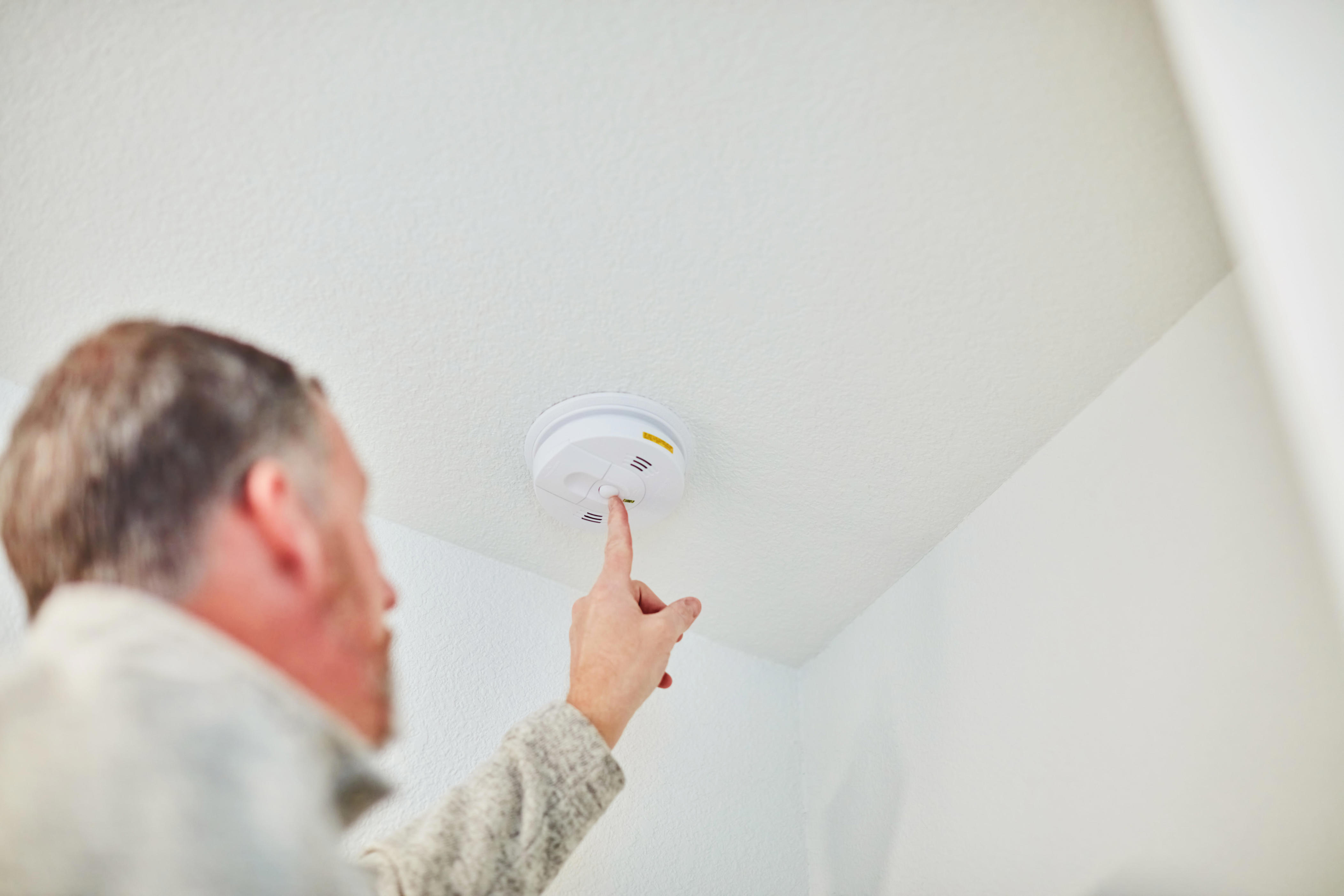 Don't ignore the chirp, renters: Replacing your smoke alarm battery is ...