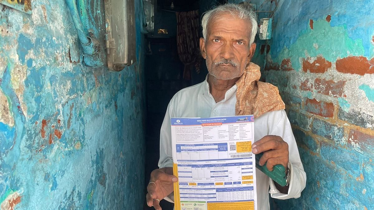 Politics, paperwork, patronage built Delhi’s Wazirpur slum. Its jhuggi ...