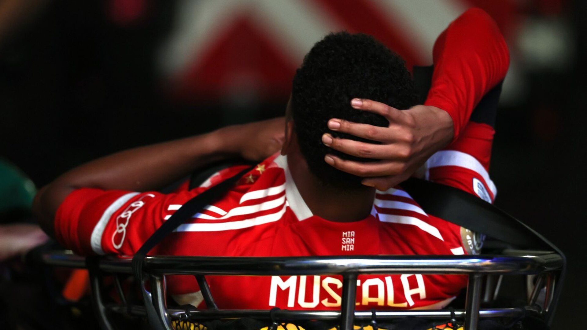 Dr. Fabian Stuby operiert Musiala – Reha-Start im Herbst, Rückkehr 2026 ...