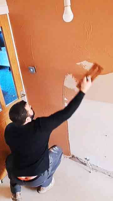 The Easiest Way to Get a Dead Straight Plaster Finish