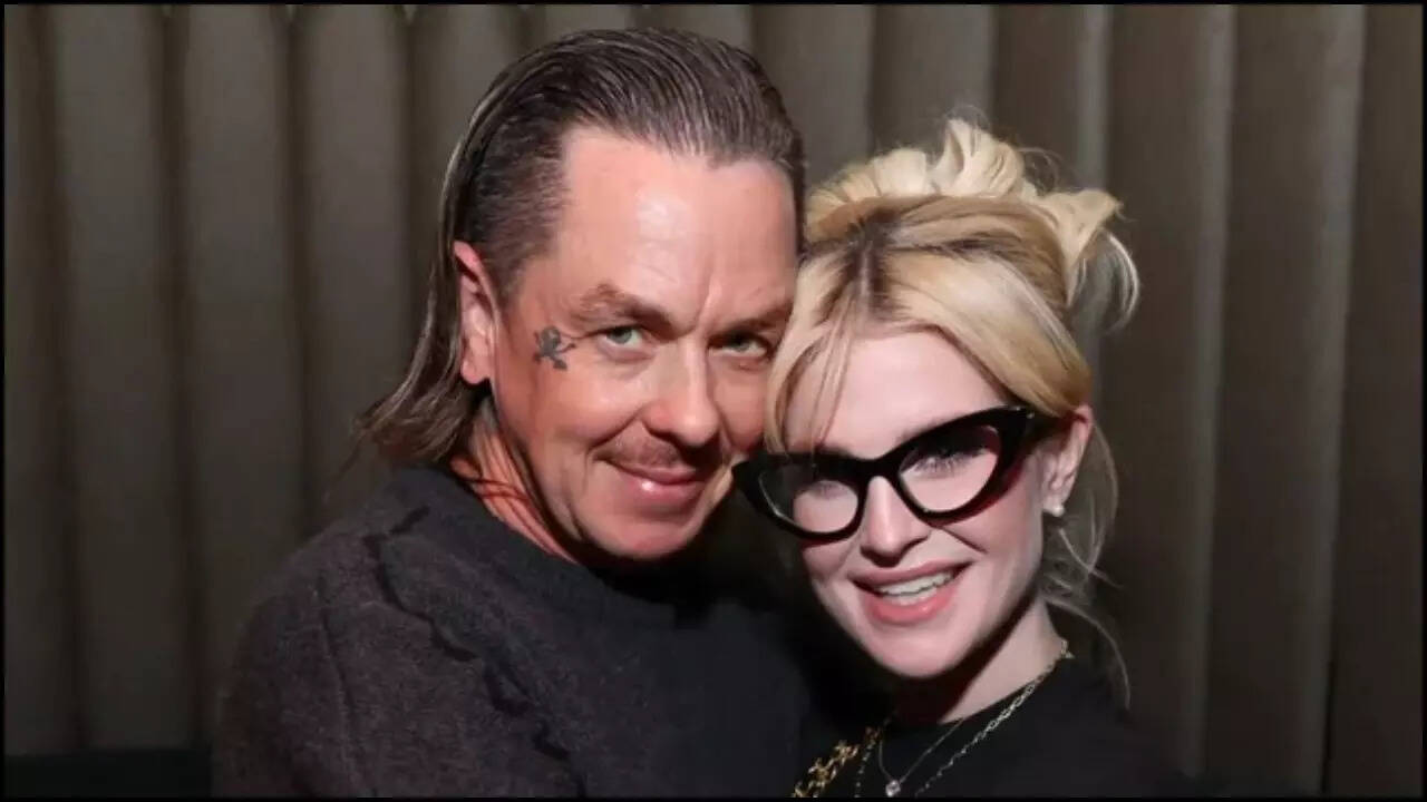 Kelly Osbourne gets engaged to Sid Wilson at Black Sabbath's farewell ...