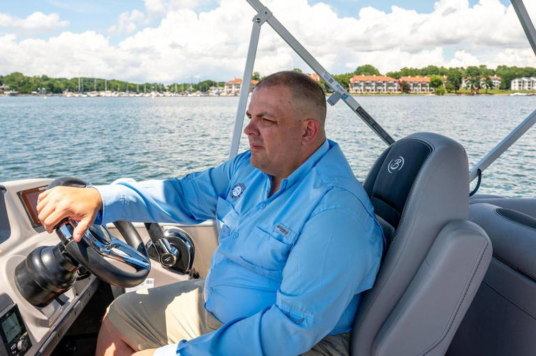 Lake Norman's calm waters provide healing for veterans. ‘The world ...