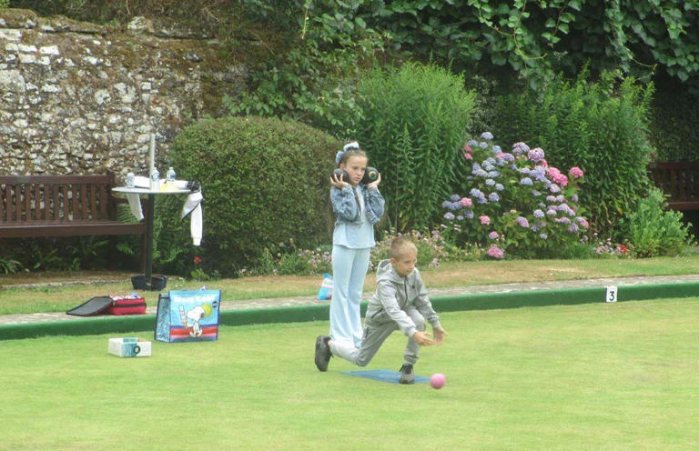 Pulborough Bowls Club's Family Fun Day raises £80 for MND charity