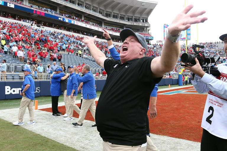 Updated look at SEC recruiting rankings after official visit season