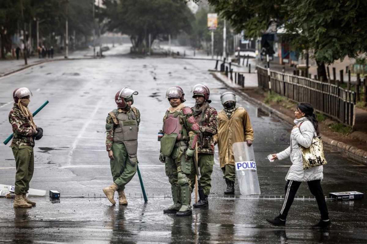 Keniaanse politie sluit grote wegen naar Nairobi af voor Saba Sabaprotesten