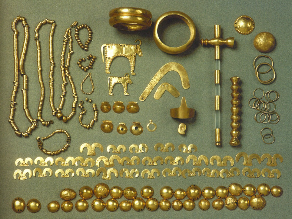 This 6,500-year-old tomb hides the world's oldest Gold treasure and the ...