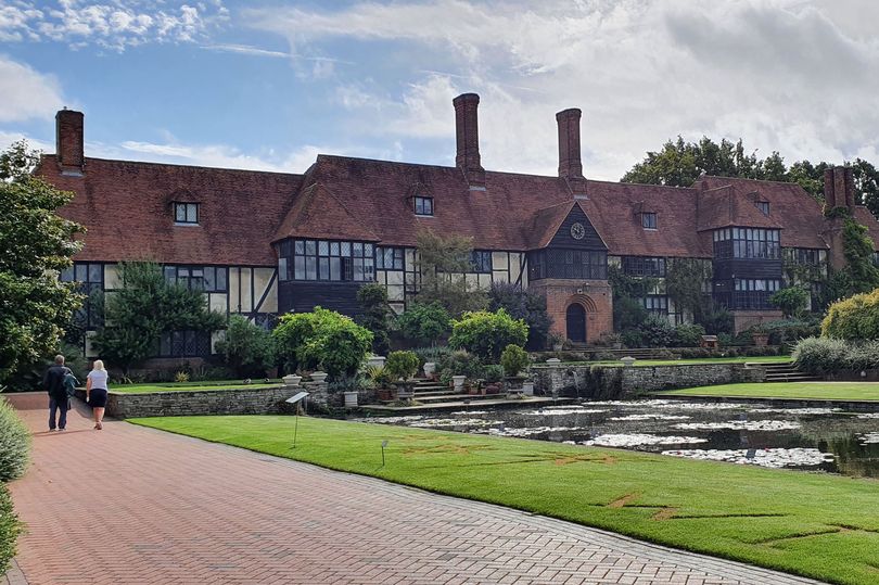 The beautiful Surrey garden named among UK's best winter family days out