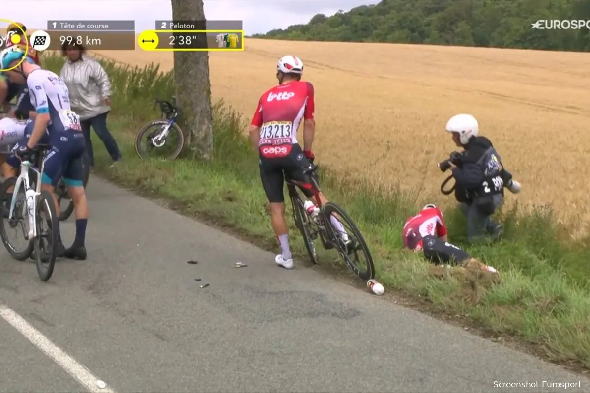 Van Eetvelt prijst zichzelf gelukkig dat nare val niet meer schade bracht: 'Blij dat ik nog in ...