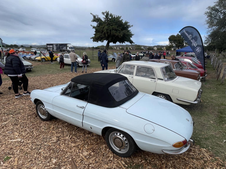 Pojechałem na zlot aut zabytkowych do Afryki. Zaskoczyła mnie liczba ...