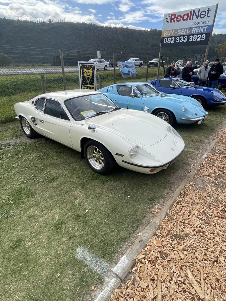 Pojechałem na zlot aut zabytkowych do Afryki. Zaskoczyła mnie liczba ...