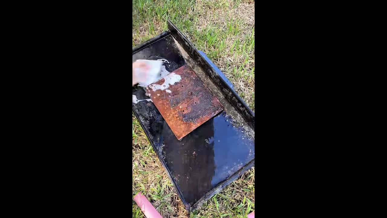 Grill grease? Handled. TikTok cleaning hack wows with $4.99 dish rag deal