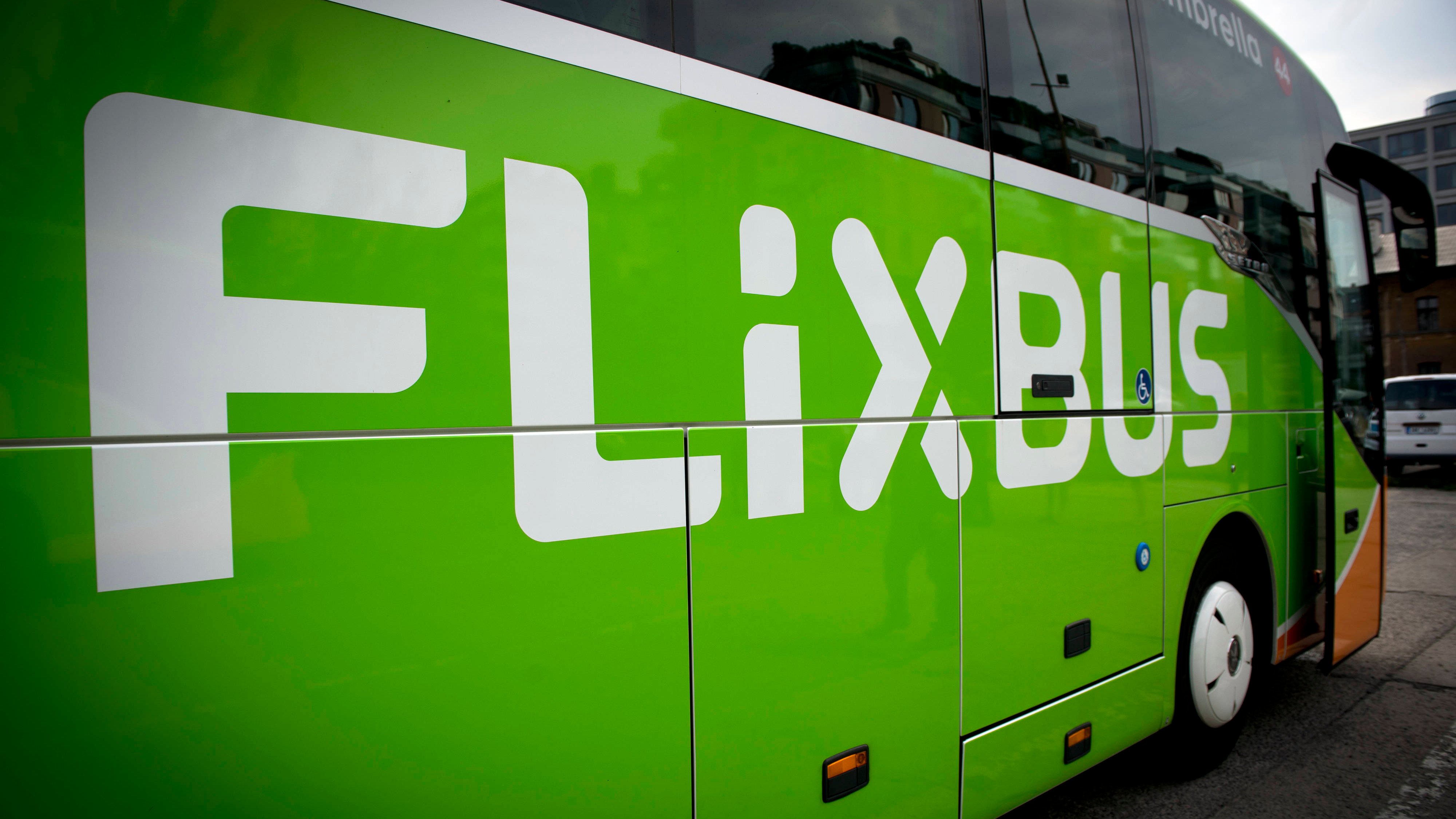 Kierowca wyprosił pasażerkę z FlixBusa na MOP-ie. Wezwał policję