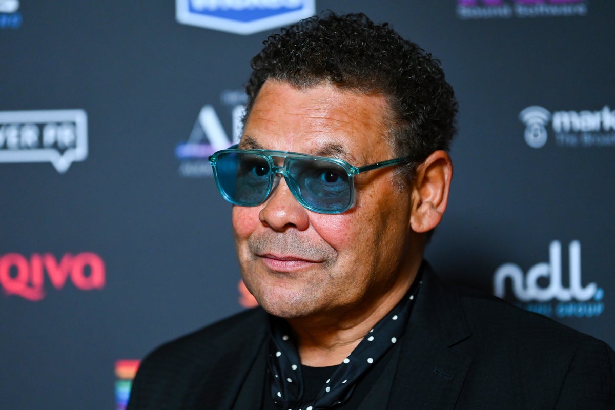 Coronation Street star Craig Charles worries fans after pulling out of ...