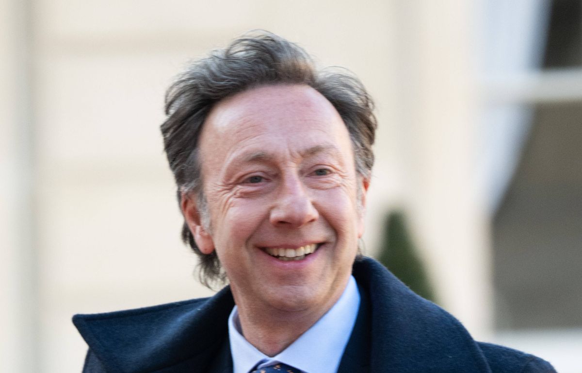 « Même Vincent Bolloré m’a appelé »... Stéphane Bern quitte Europe 1 ...