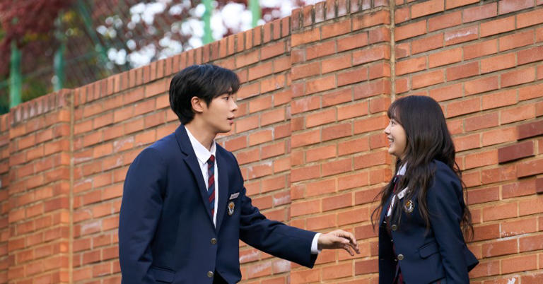 Head Over Heels episode 5 release date and time: Why did Gyeon Woo save ...