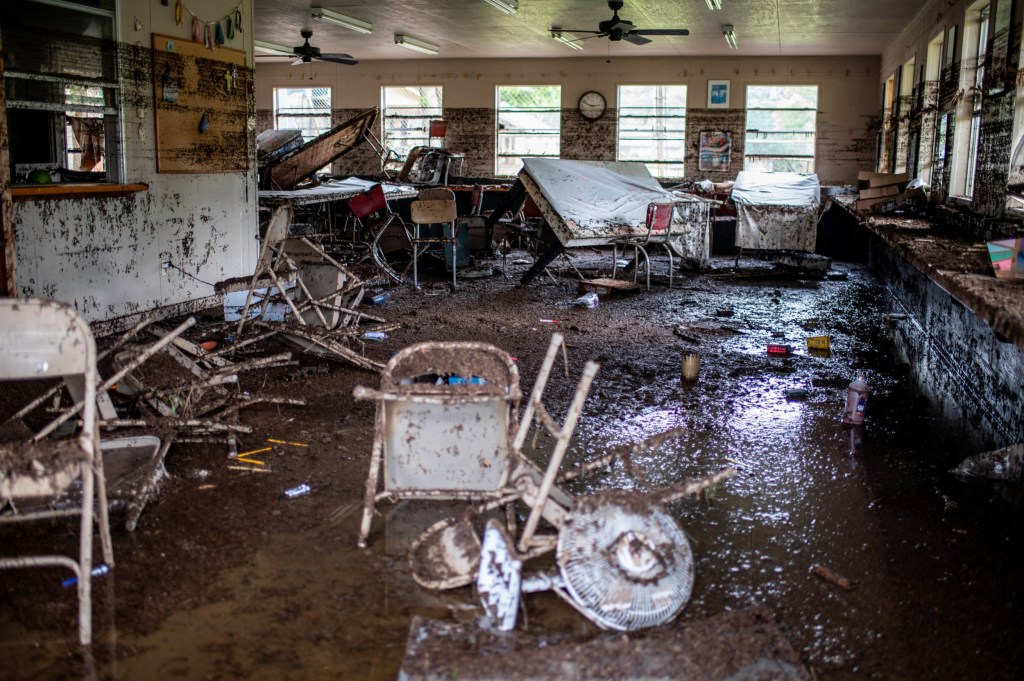 Texas flood maps shows how deadly disaster at Camp Mystic unfolded